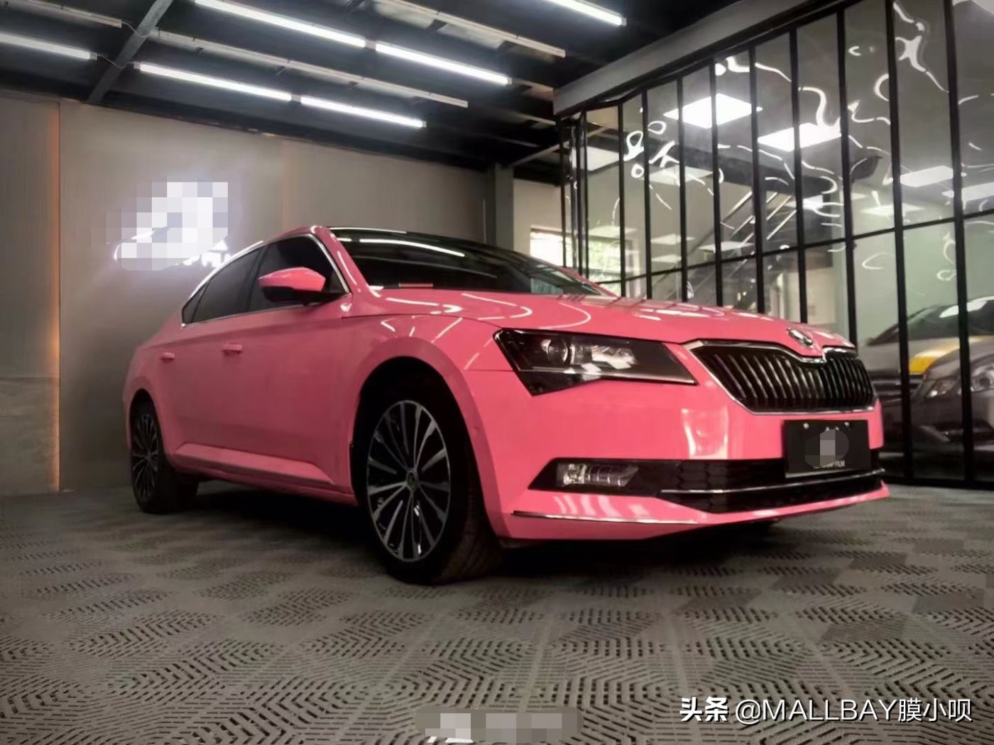 Film color change case: Skoda color change bright pink girl's heart is ...