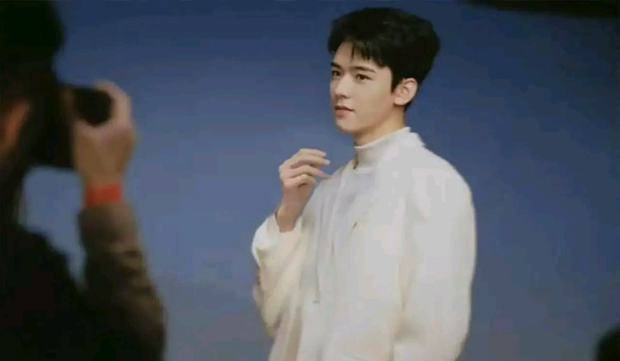 Yi Nengjing Deng Ziqi's reaction is too real?Is Gong Jun's styling ...