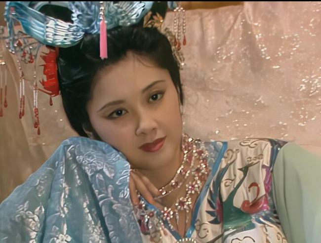 Little Li Lin, who plays "Du Bingyan", married Jing Chao, who is 8 ...