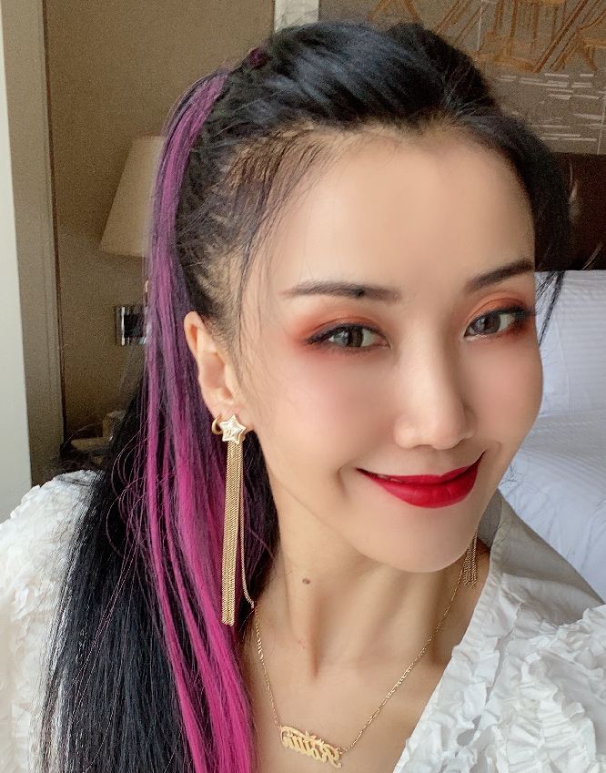 43-year-old Wang Rong supermarket, who remembers the battle of her and ...