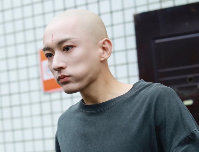 Just look at Liu Xueyi's bald head and you will know what “value ...