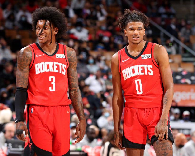 The Rockets miss the talent!On the 38th pick, he scored 15+7 in 19 ...