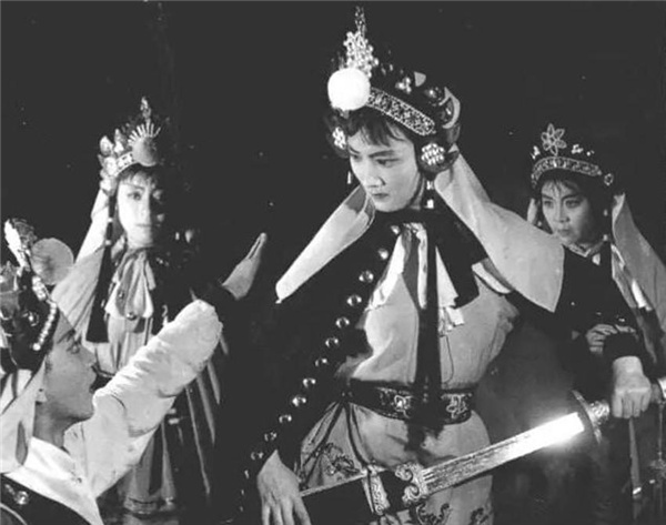 The ending of "Mother of Yellow Lotus" Lin Heier: Taken to Europe by ...