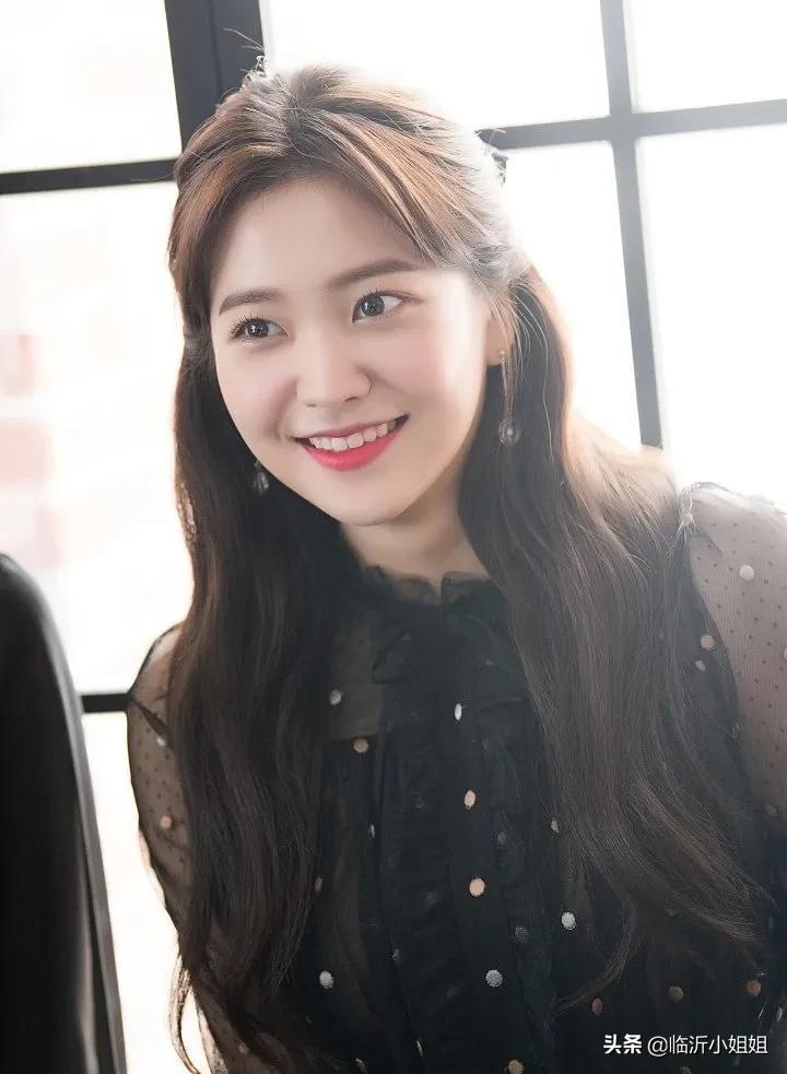 Kim Ye-rin, a Korean girl with a gentle atmosphere. She is 20 years old ...