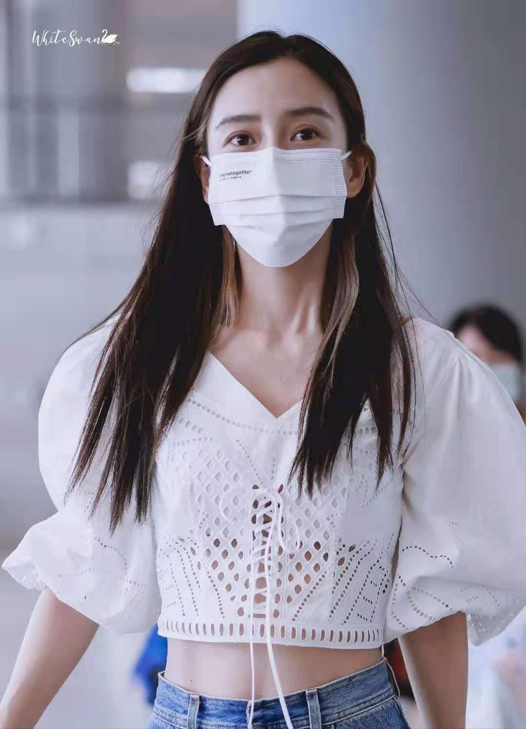 Baby left her son at the airport and ran first. Her scheming is more ...