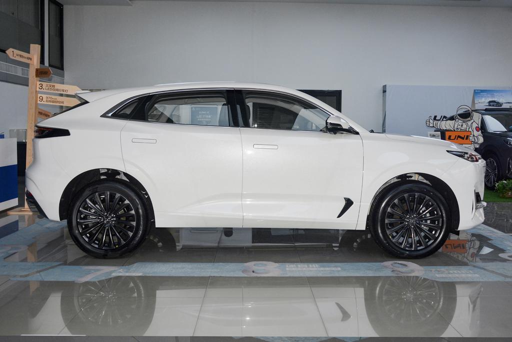 Changan Automobile's King Fried UNI-K Lives Up to Expectations - iNEWS