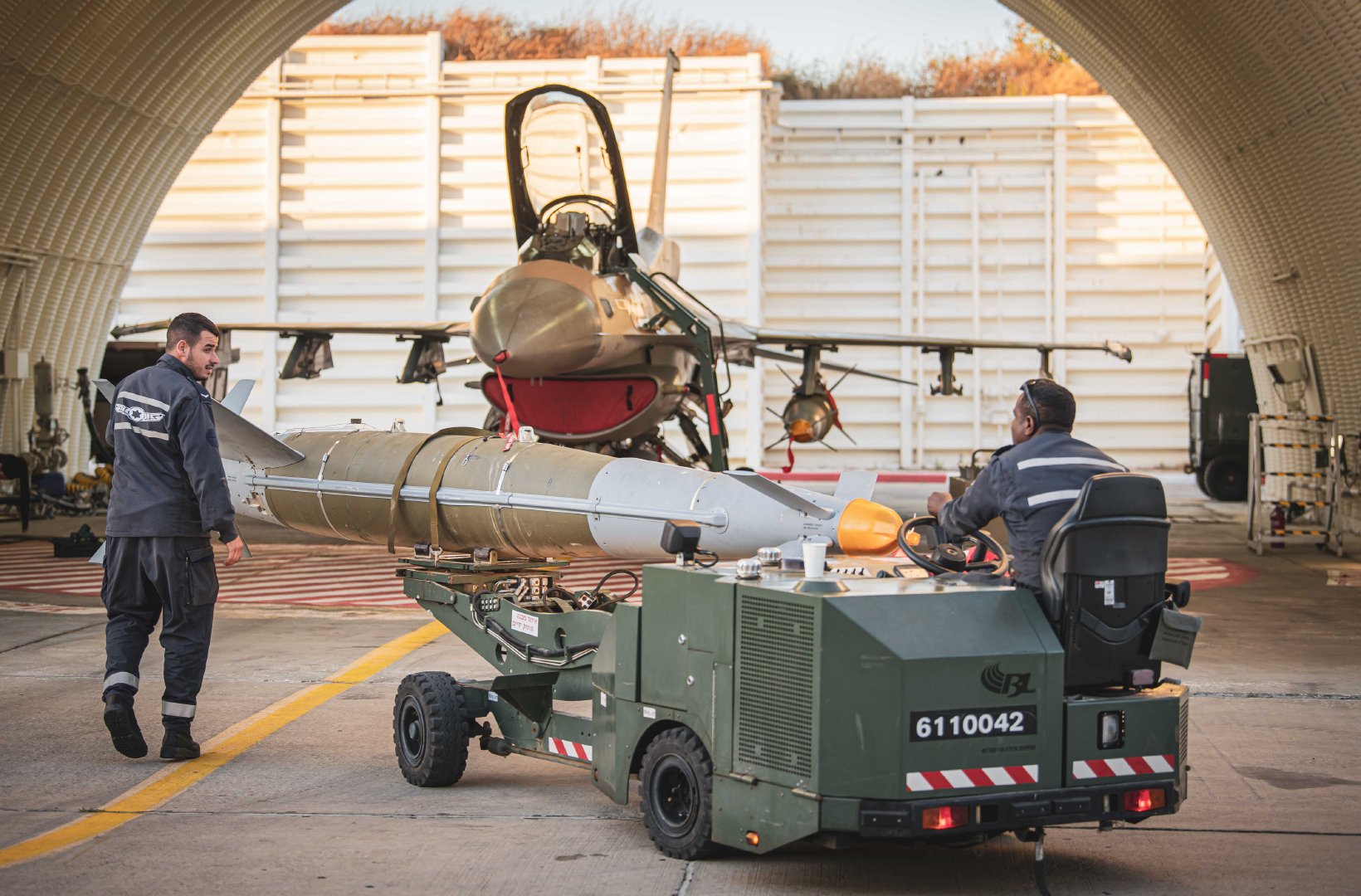 Easy access to American bombs, Israel is not satisfied, domestically ...