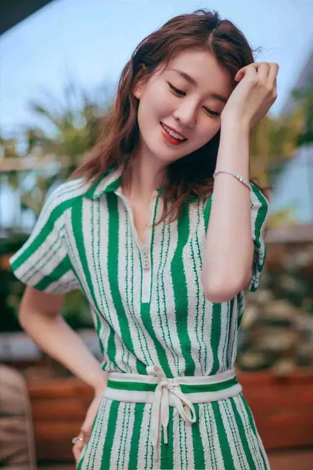 Flower like jade, ice and jade clean, sweet and beautiful Qiao Xin - iNEWS