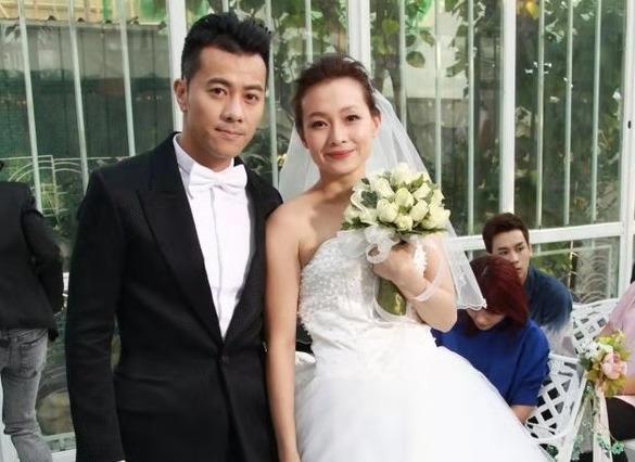 Liang Hanwen's 24 Years of Love: For his wife suffering from cancer, he ...