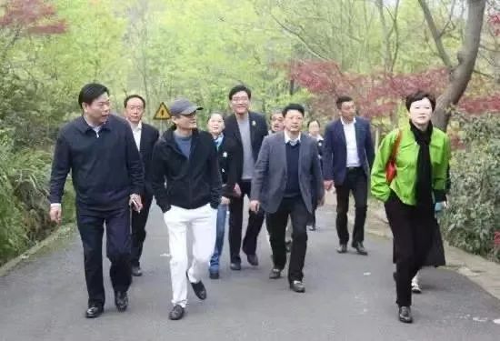 A lot of money and Yu Guoxiang: the capital behind Jack Ma - iNEWS