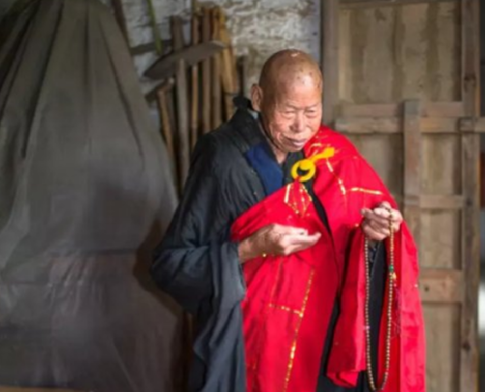 An 85-year-old monk who lives in seclusion in the mountains, once cut ...