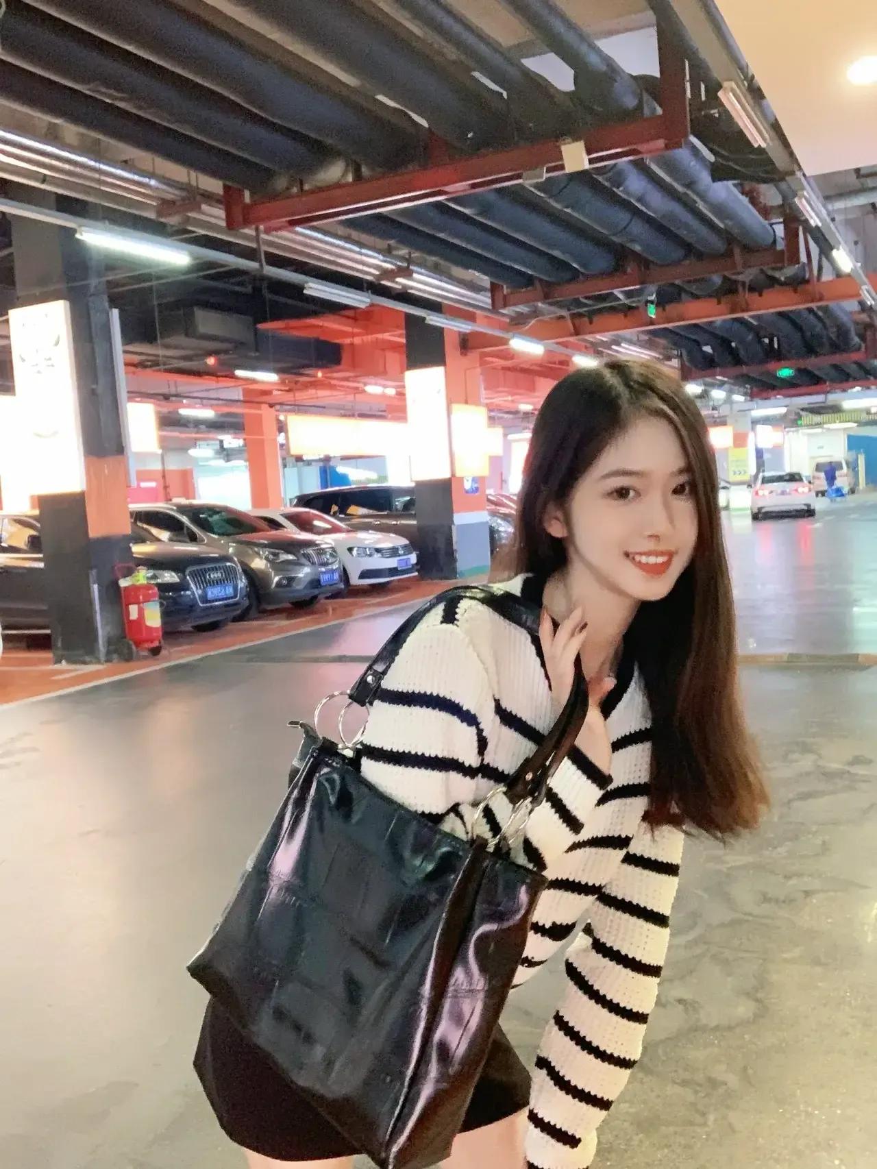 Su Yan goddess leisure and photo sharing - iNEWS