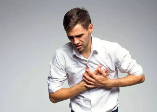 Frequent dry cough, alert is a precursor to lung cancer, do two things ...