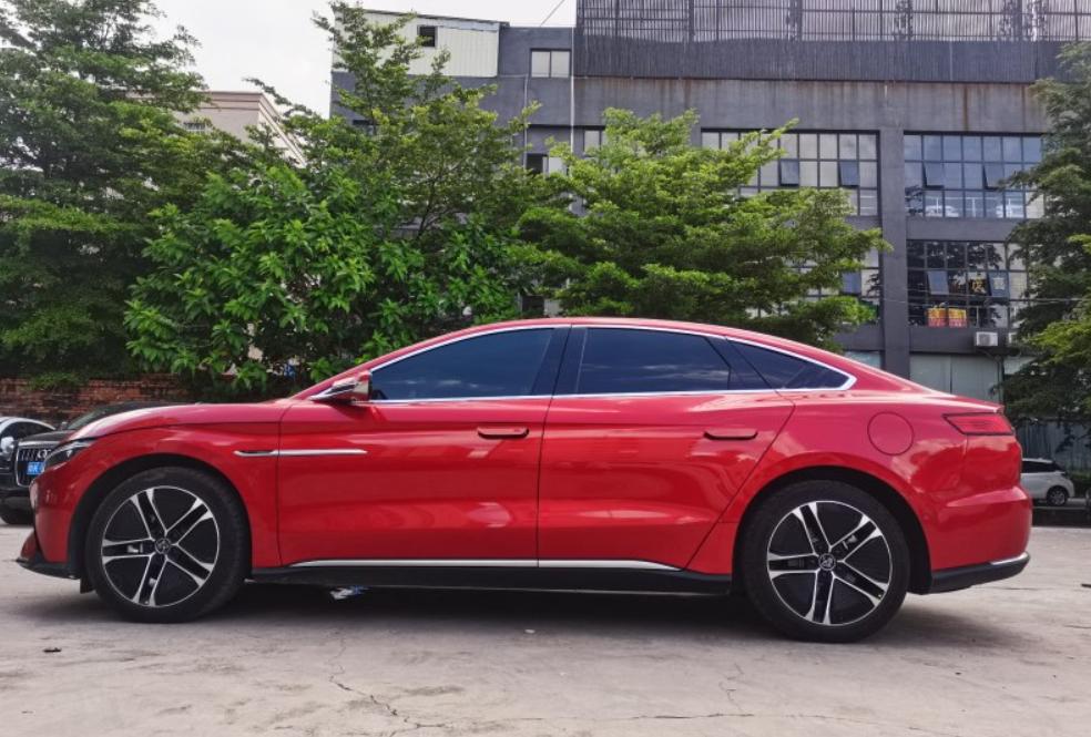 The BYD Han ev crashed and caught fire. Is the blade battery unsafe ...