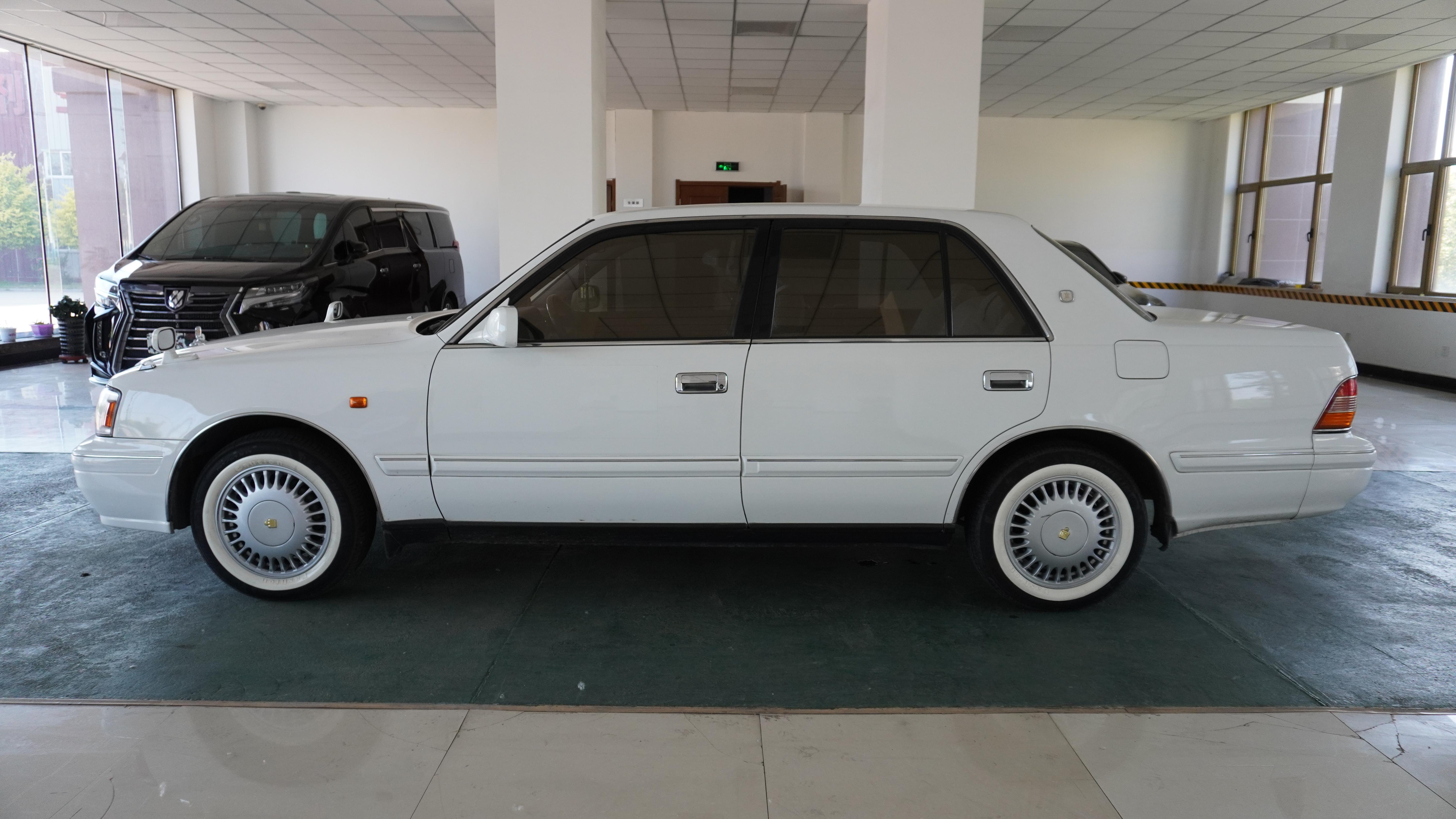 An old friend who knows you the tenth-generation Toyota Crown 155 - iNEWS