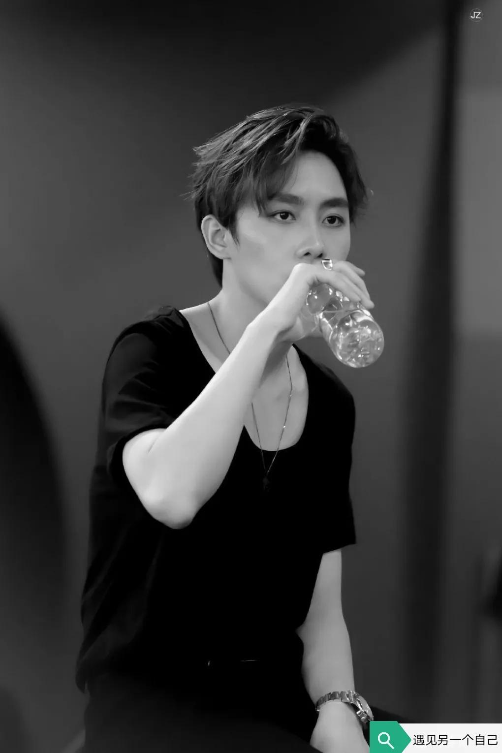 Super high-value Thai star Chen Ruishu - iMedia