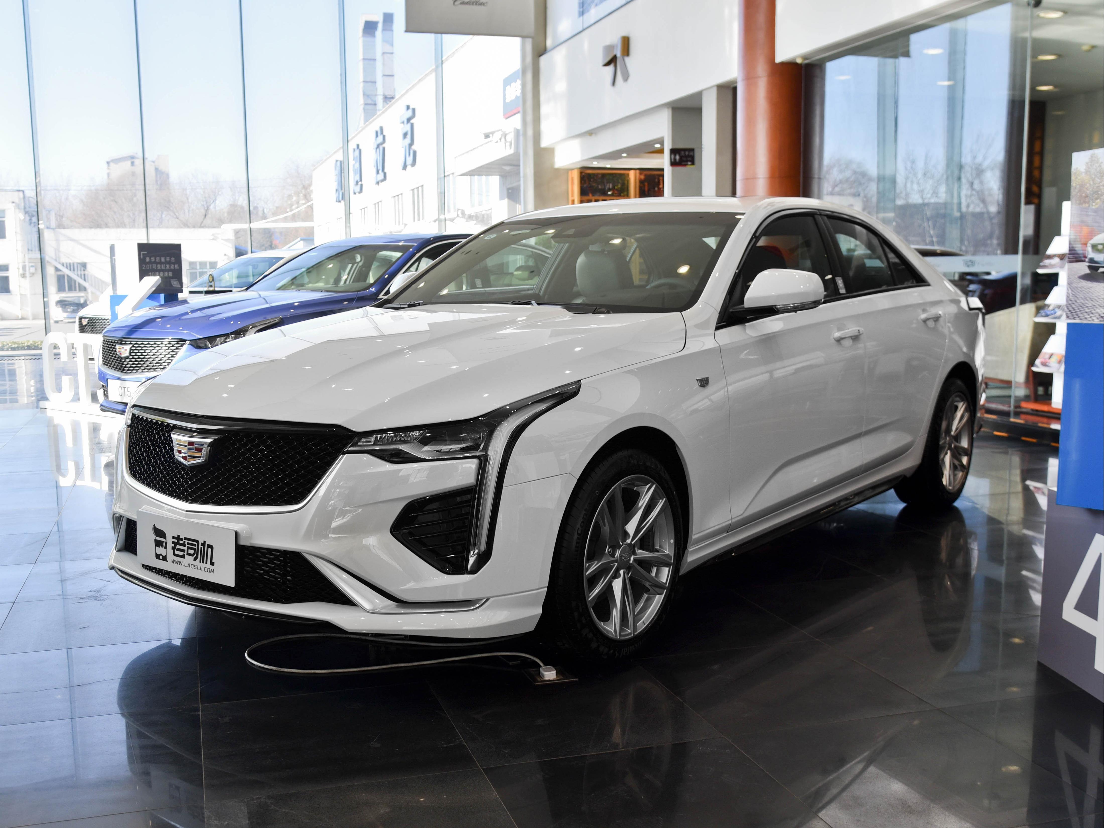 Looks bigger than Audi A3, 2.0T+AT automatic transmission, real shot Cadillac CT4 - iNEWS