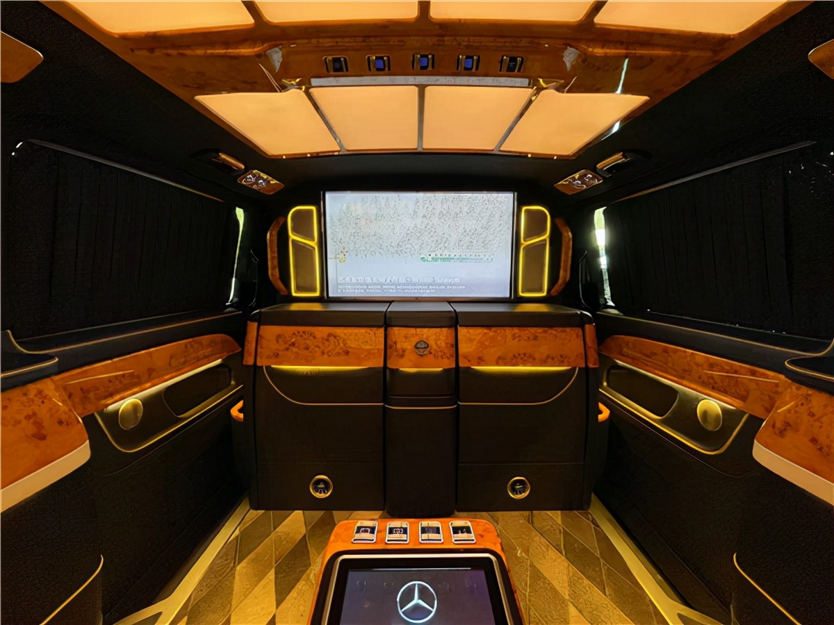 Mercedes-Benz Vito Maybach fully partitioned 4+2, top business luxury ...