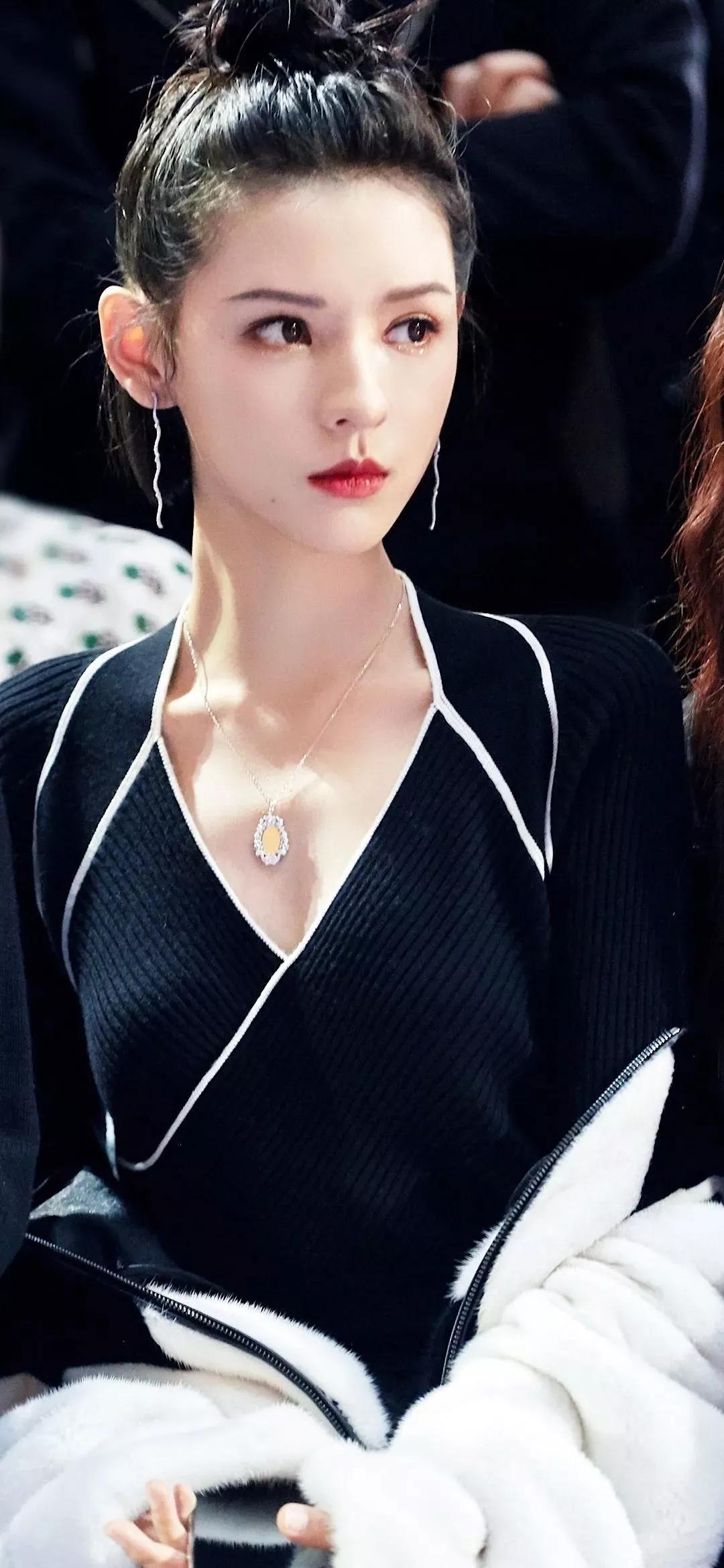 The most beautiful Zhang Yuxi - iNEWS
