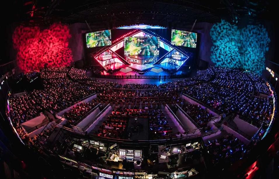 G2 coach predicted the LPL semi-final list, FPX defeated RNG to win the championship, EDG could ...