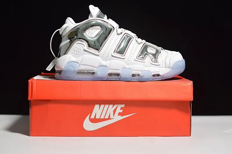 "The goods bought at Dewu were identified as fakes" - iNEWS