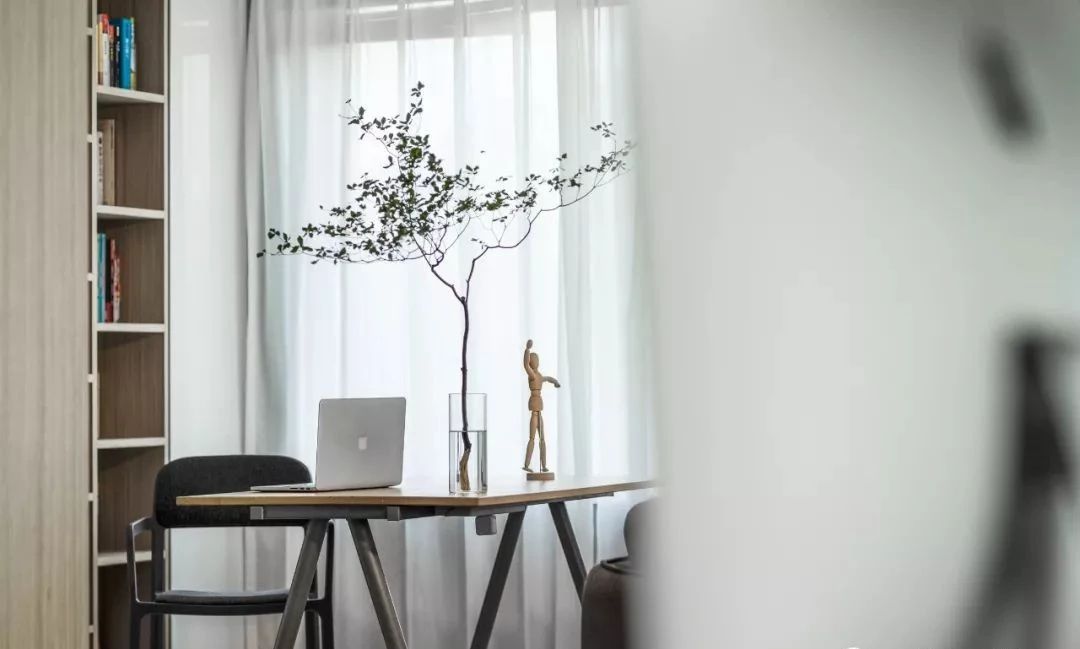 This 155-square-meter duplex residence has 5 large floor-to-ceiling ...