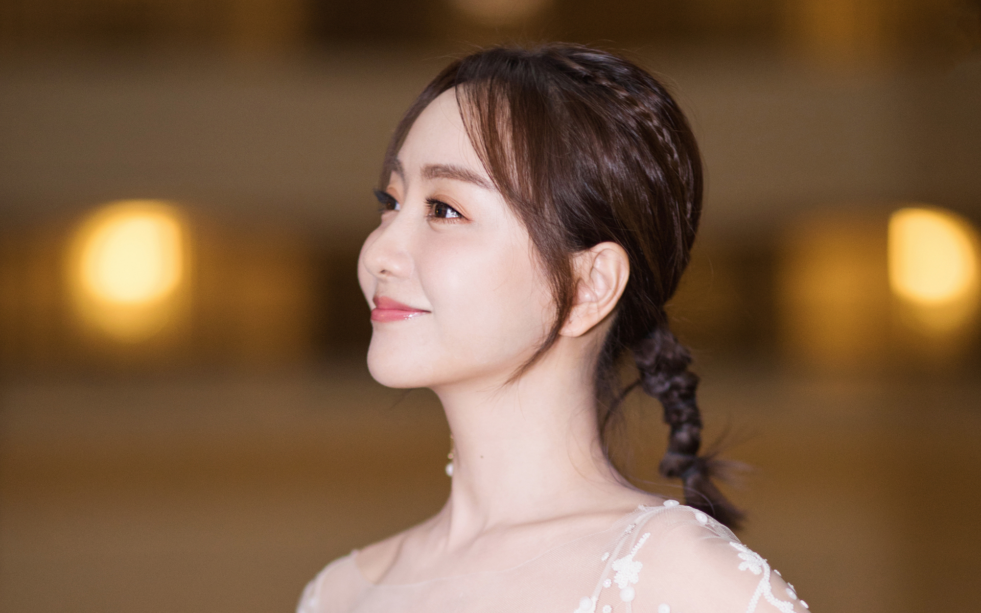 Entertainment Comments: Li Xian, Yuan Bingyan, Hu Ge, Yang Rong, Song ...