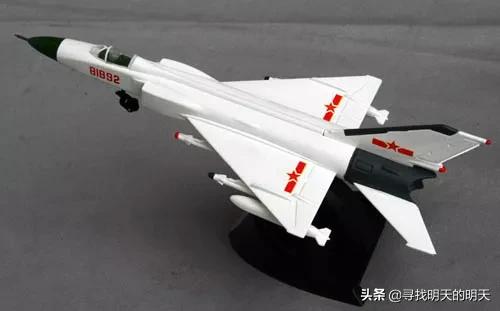 The development and course of the J-8 fighter - iNEWS