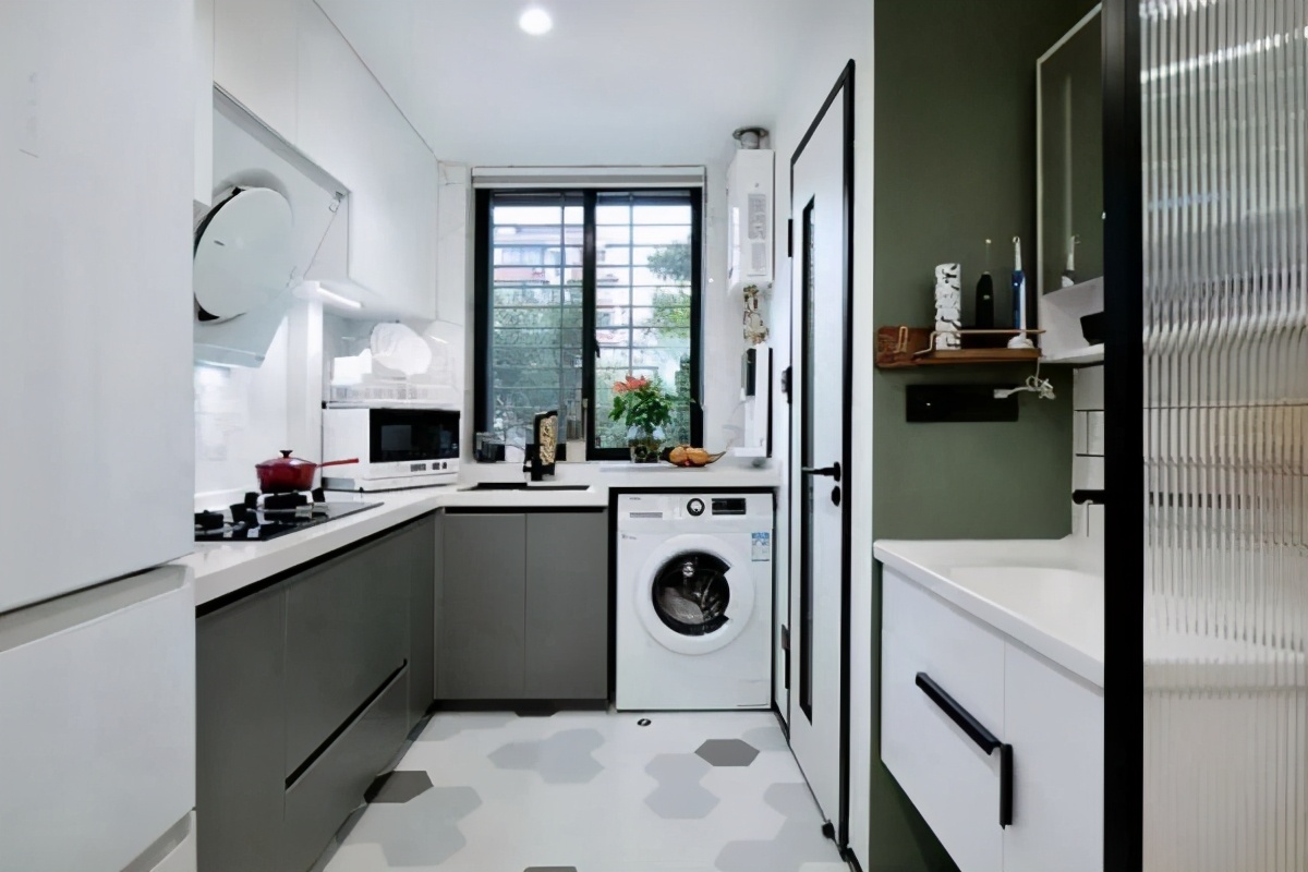 A 40-square-meter apartment for a young couple: dare not waste a square ...