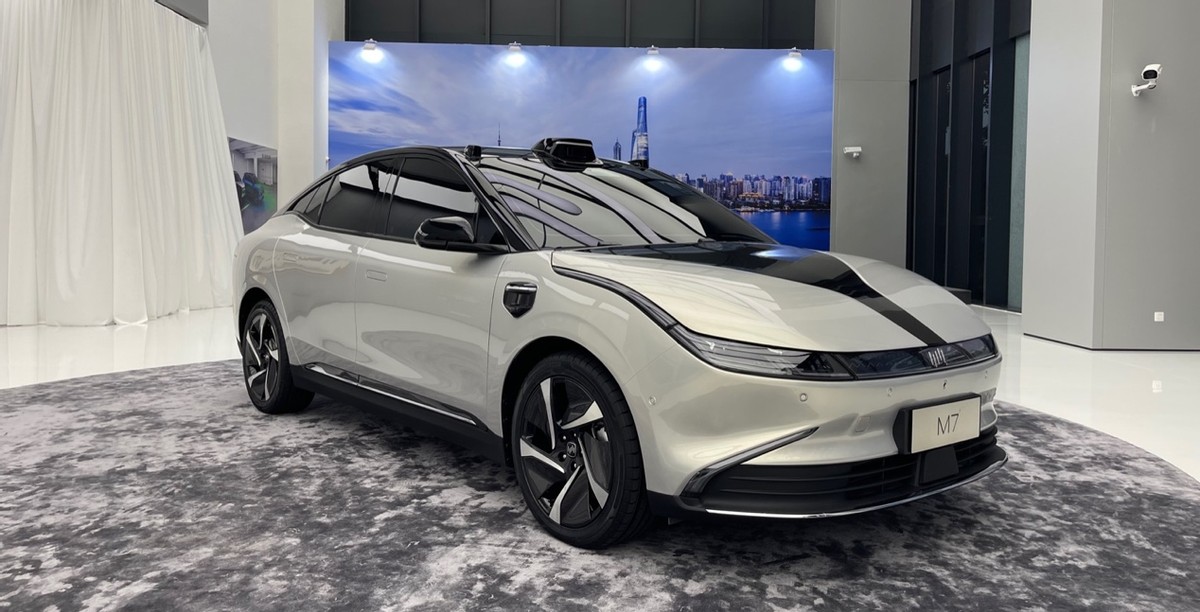 What is the score for this reduction?Weimar's first smart pure electric ...