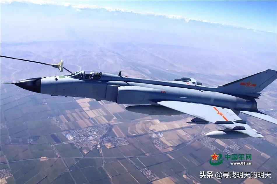 The development and course of the J-8 fighter - iNEWS