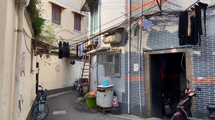 The disappearing Shanghai alley, the earliest "red light district ...