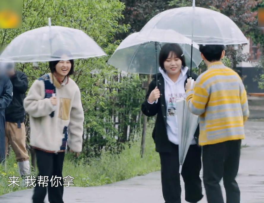 After Yang Zi, Zhang Zifeng met another female guest who could chat ...