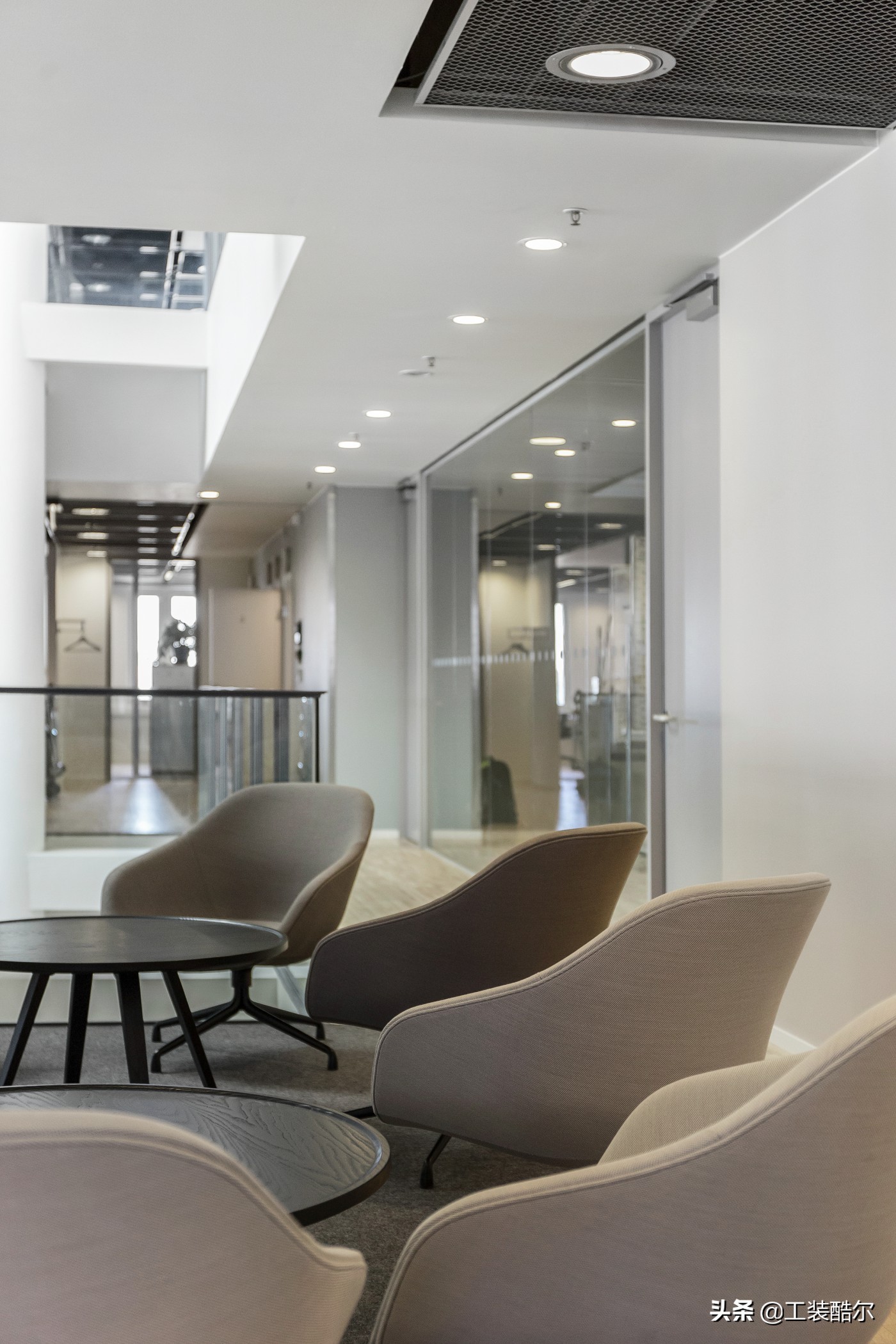 Space Design-Stoneridge Electronics - iNEWS