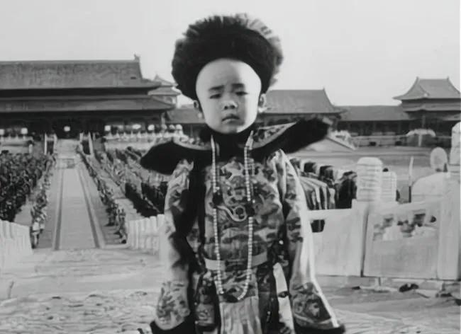 Why does Puyi have no descendants?How did those palace ladies treat him ...