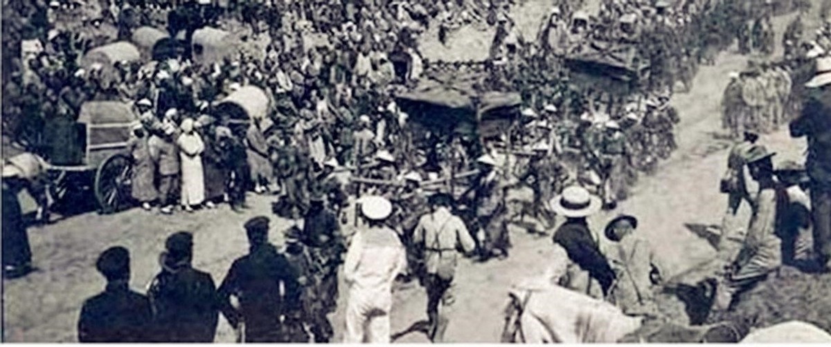 The last years of the Qing Dynasty in old photos: Empress Dowager Cixi ...