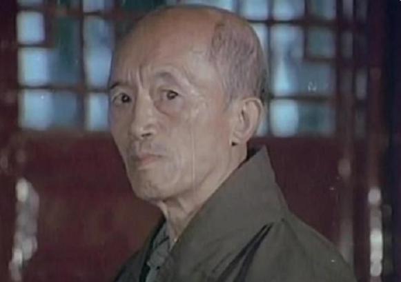 Master Hai Deng became famous for his "two-finger Zen upside down" and ...