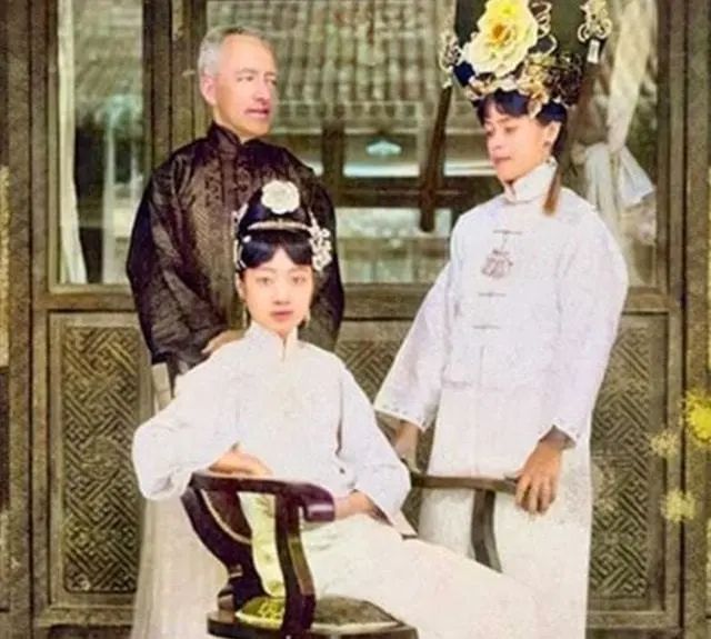 Wan Rong, the last queen, had a rough life, and her only child was ...