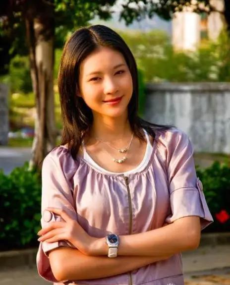 Song Wenfei was confined in confinement and was subjected to domestic ...