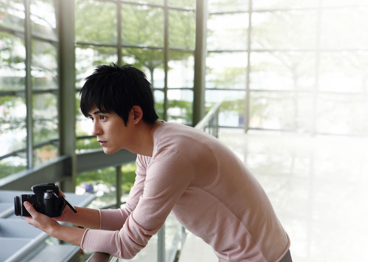 Entertainment News: Fat Mom, Britney Spears, Zhou Yimin, Li Yaoxiang, Deng Cuiwen, Liluxiu - iNEWS