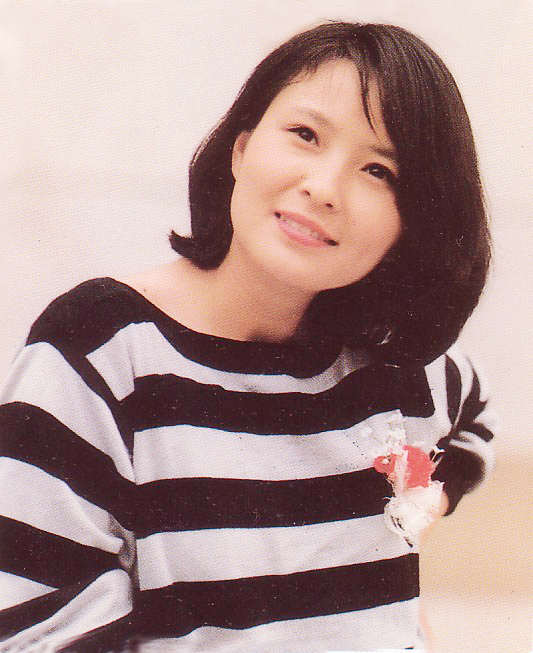Actress Li Ling in the 1980s: Married to her first love boyfriend and ...