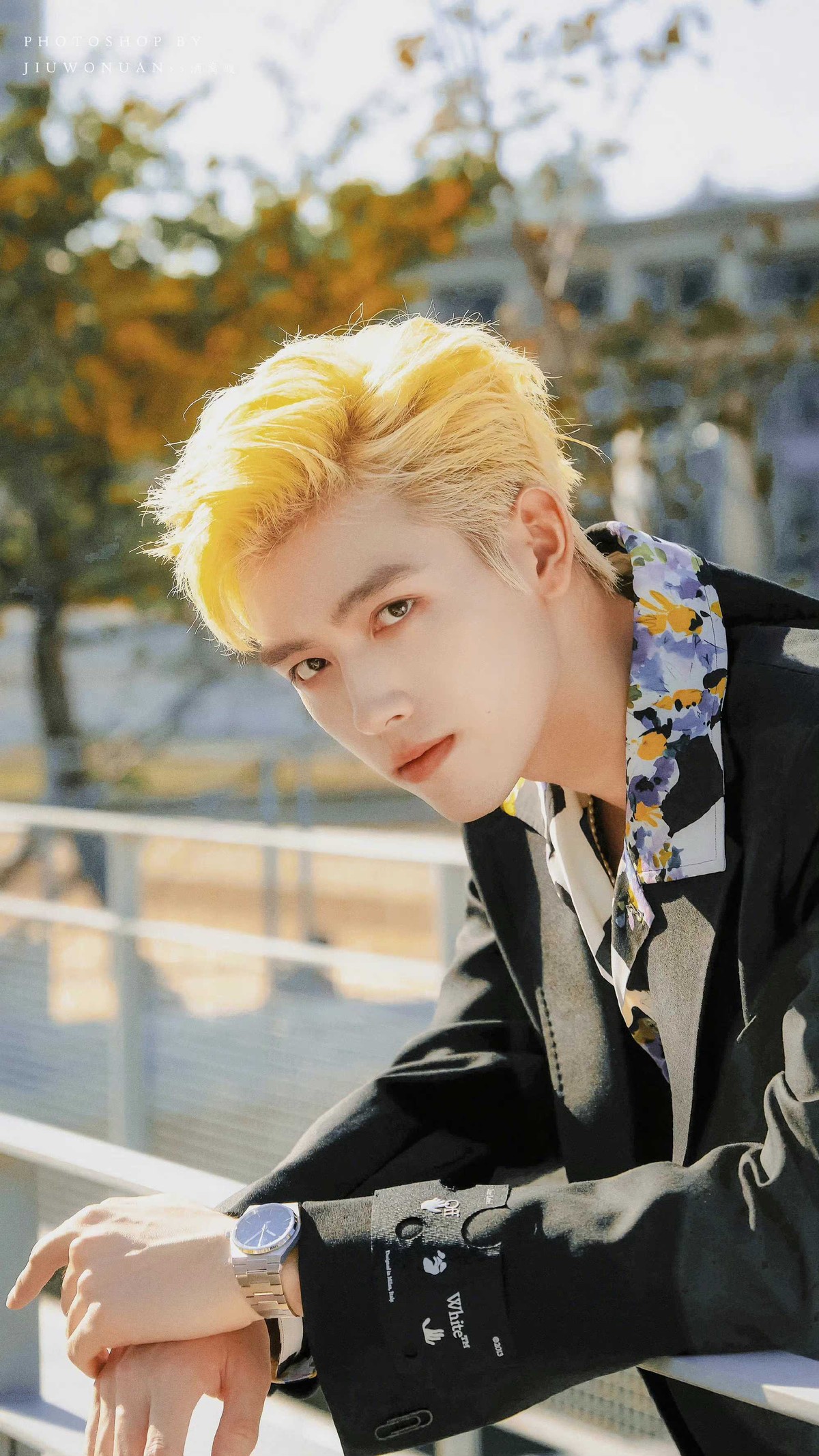 Chen Feiyu's blond hair style was exposed, and his facial features were ...