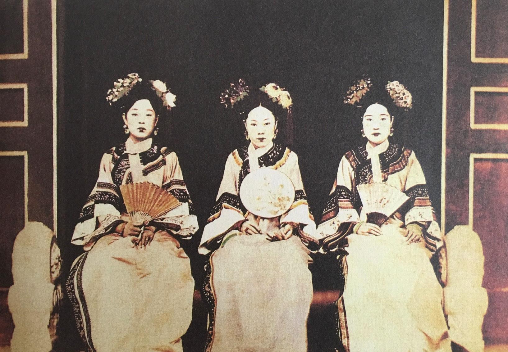 Old photos of the Qing Dynasty, why are the harem concubines so ugly ...