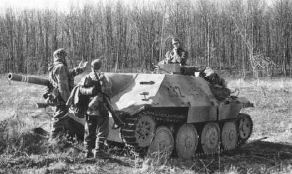 Germany's anti-tank weapon-the hunter tank destroyer, the best tank ...