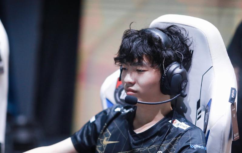 拒絕讓一追二！RNG擊敗LGD，姿態：Cryin開始崛起 - 資訊咖