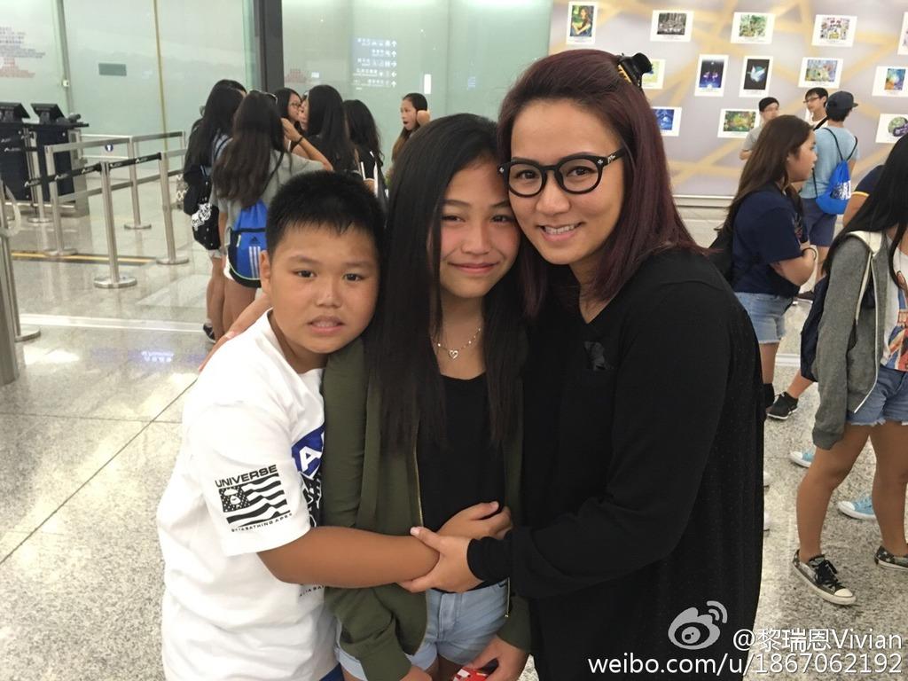 Li Ruien's daughter has a good singing voice from studying in Australia ...