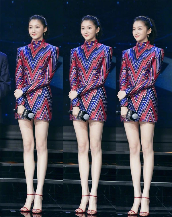 Inventory of 13 beautiful legged actresses in the entertainment ...