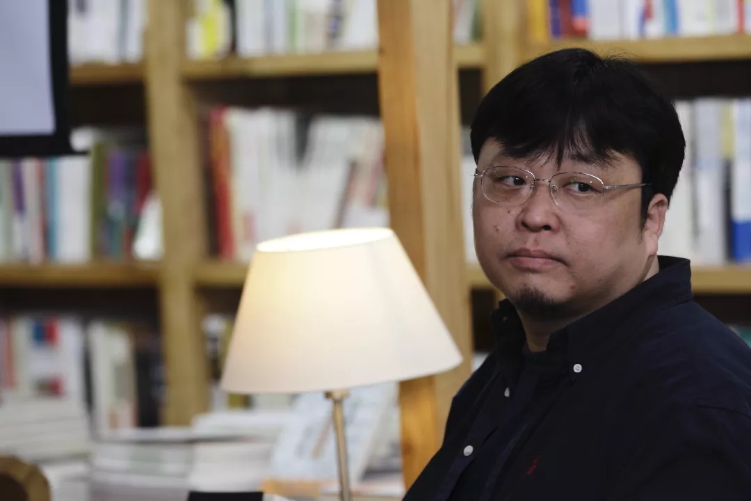 After repaying 400 million yuan in debt after two years of acting, how ...