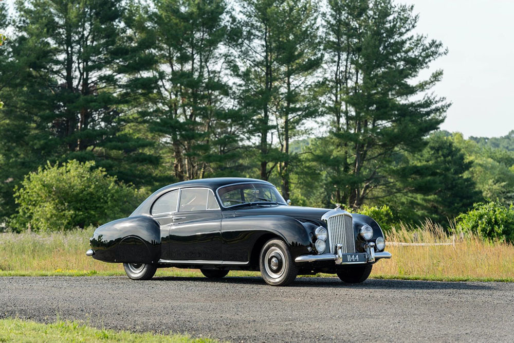 007 James Bond's most elegant car-Bentley Type R Continental - iNEWS