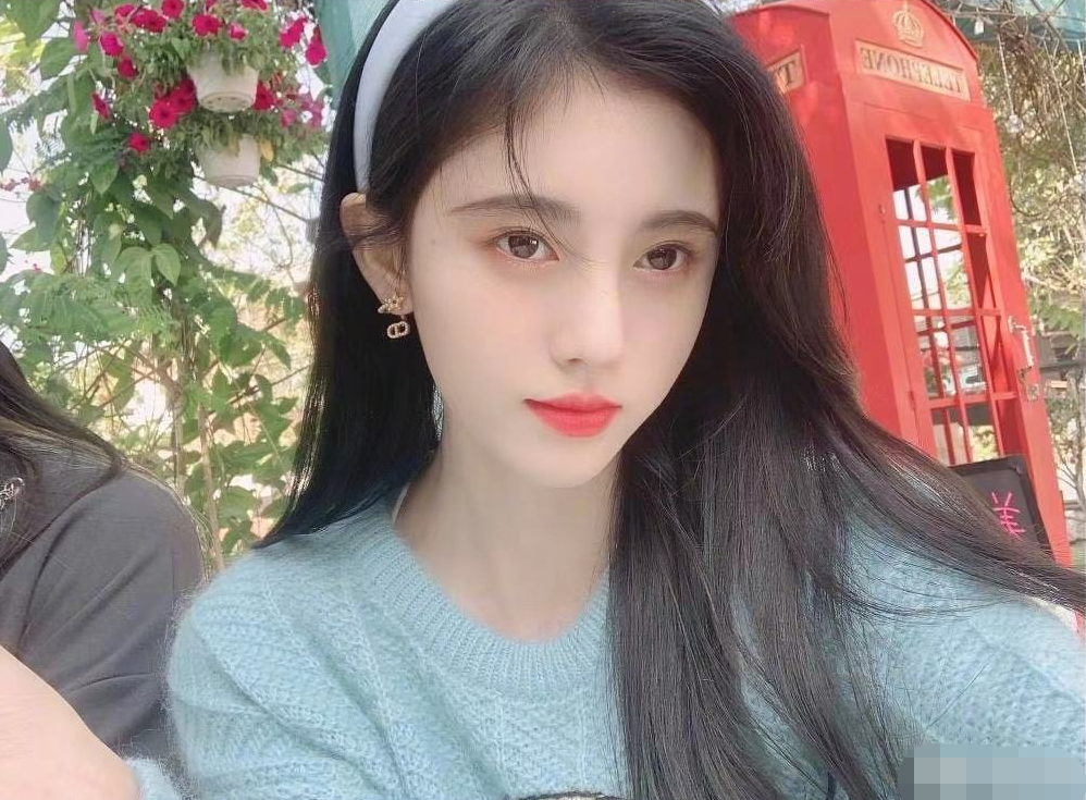 Ju Jingyi also suspected of wearing fakes, and Yang Mi's shirt was ...